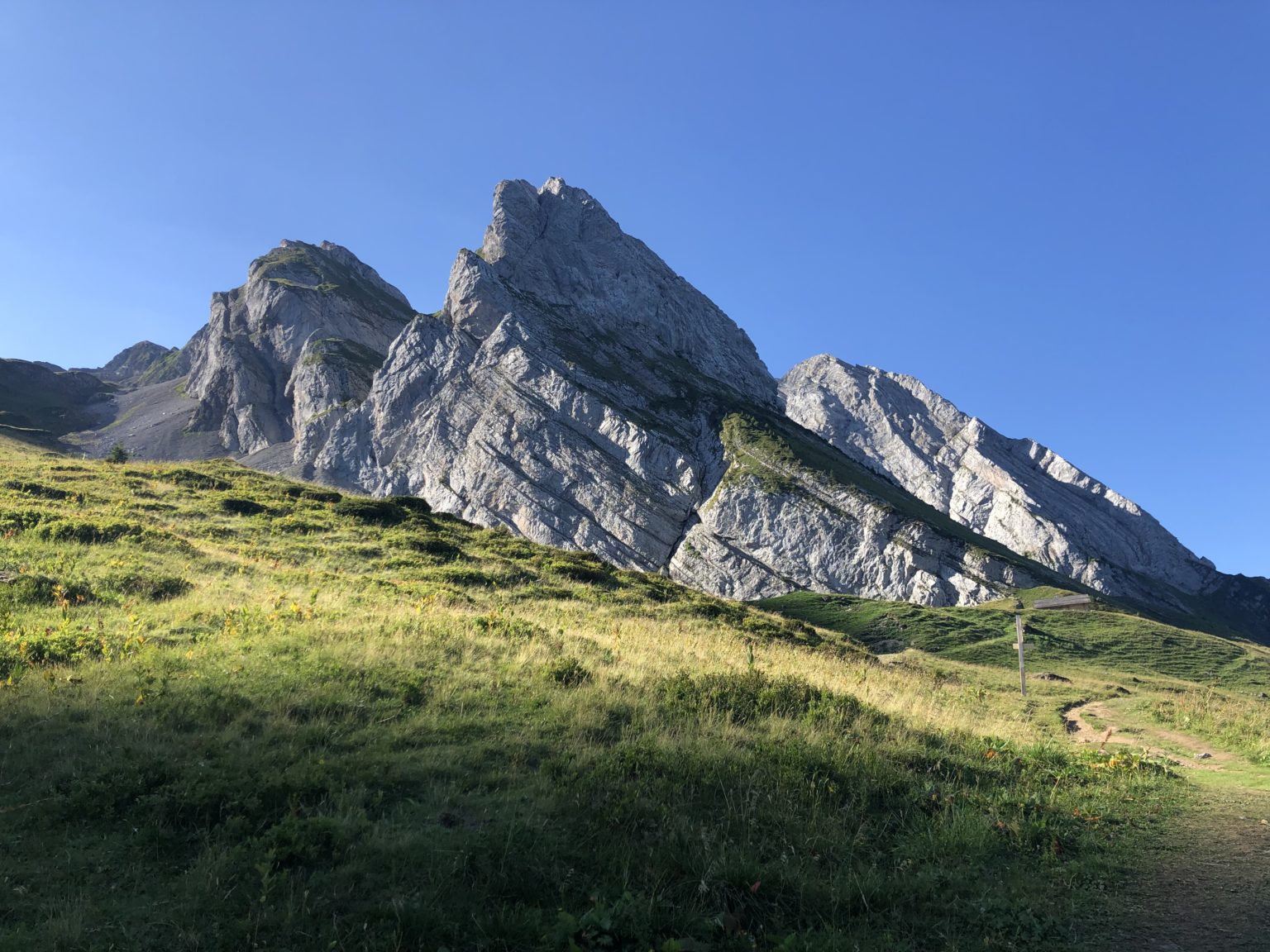 Les Confins – JMGECH